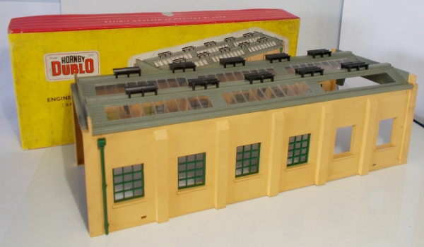Hornby Dublo - Shop